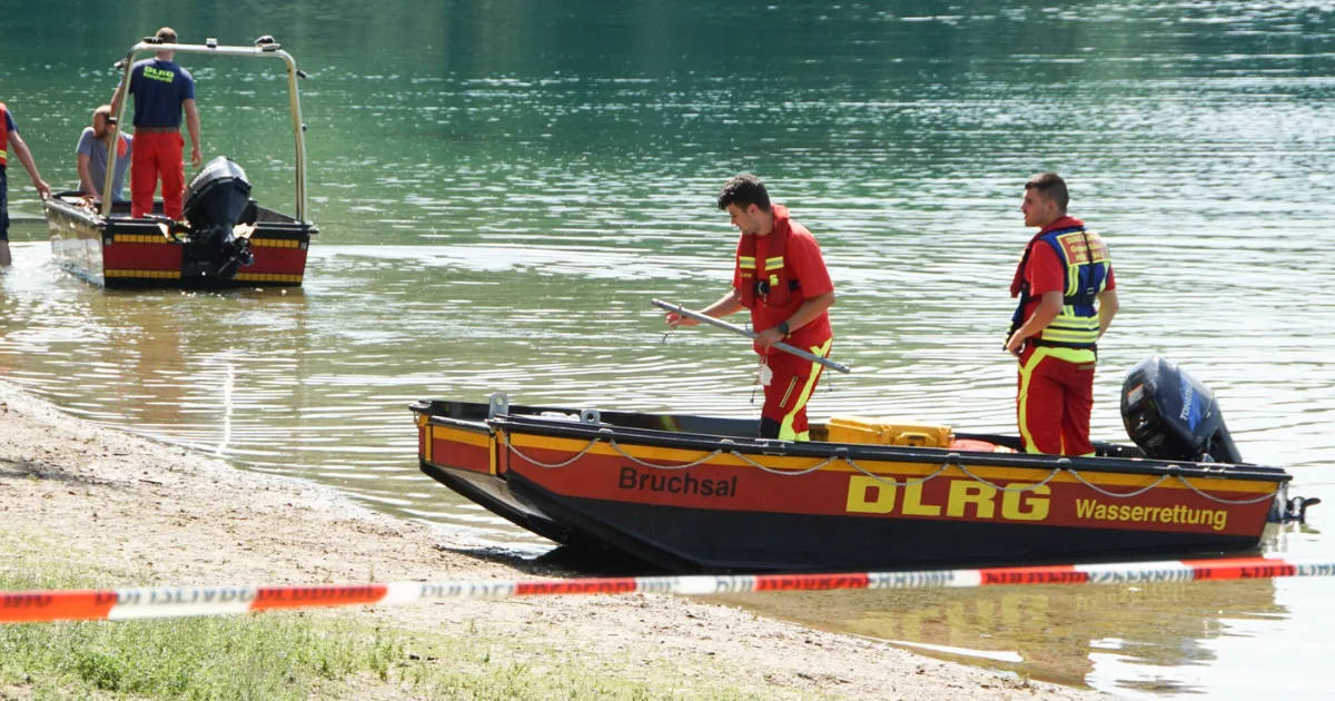 Român mort în Germania după ce a intrat într-un lac să înoate și n-a ...